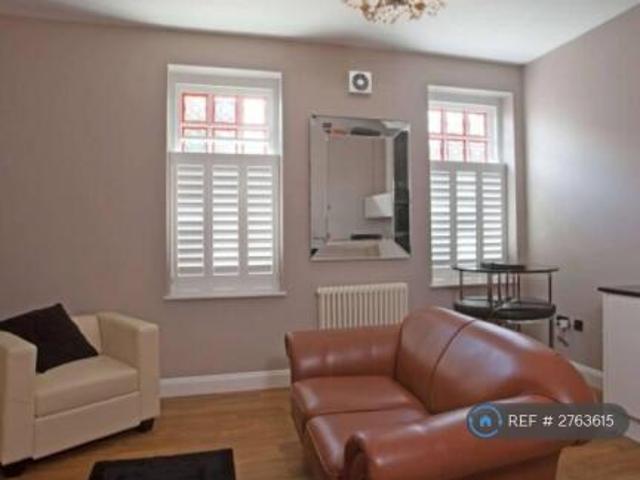 1 bedroom flat for rent in Alexandra Road, Southend On Sea, SS1