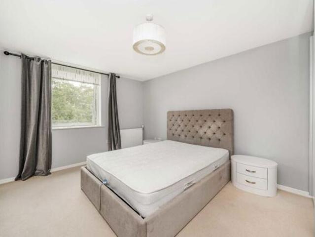 1 bedroom flat for rent in All Saints Road, Acton, W3