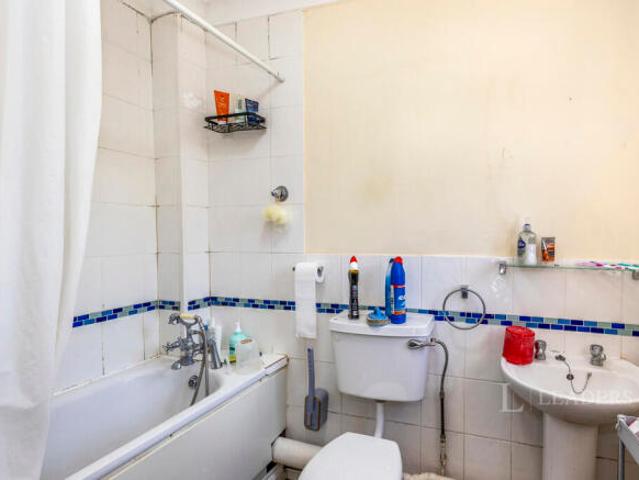 1 bedroom flat for rent in Allaway Avenue, Portsmouth, Hampshire, PO6