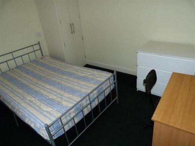 1 bedroom flat for rent in Allensbank Road, Heath, CF14