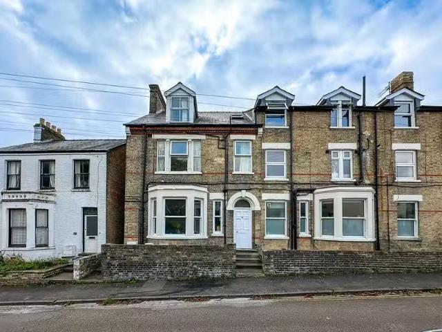 1 bedroom flat for rent in Alpha Road, Cambridge, CB4