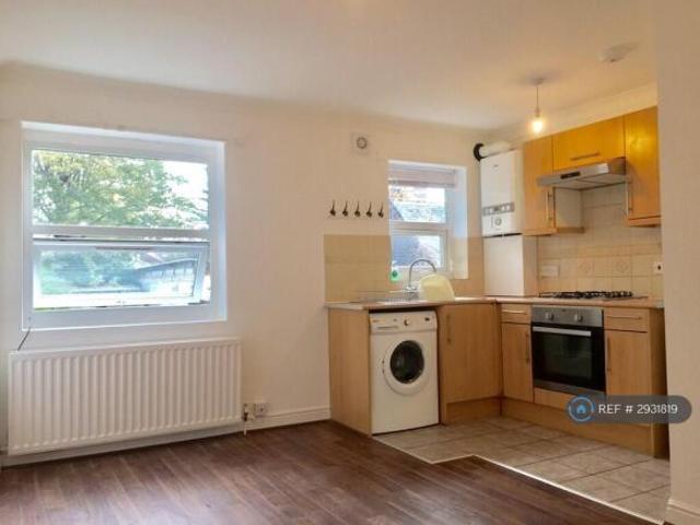 1 bedroom flat for rent in Alpha Road, London, SE14