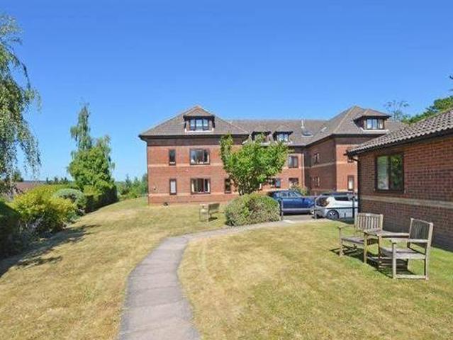 1 bedroom flat for rent in Alton GU34