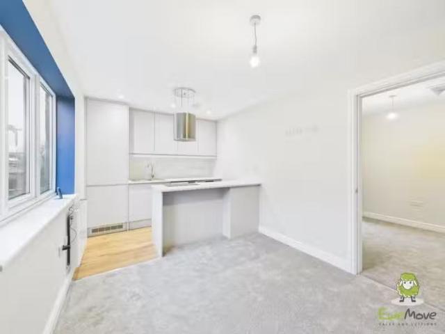 1 bedroom flat for rent in Alundale Road, Winsford, Cheshire.