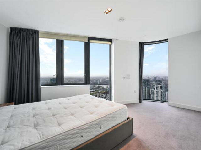 1 bedroom flat for rent in Amory Tower, Marsh Wall, London, E14