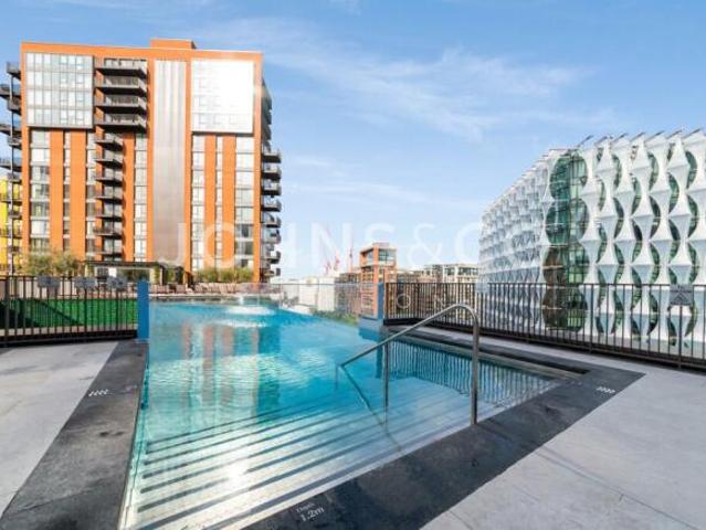 1 bedroom flat for rent in Ambassador Building, Embassy Gardens, London, SW11