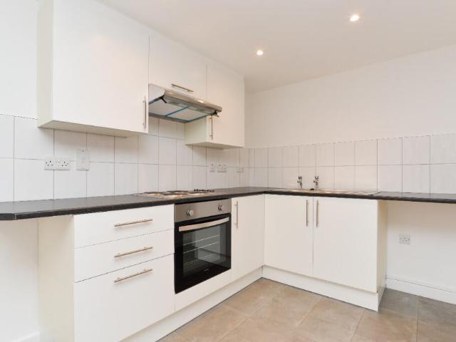 1 bedroom flat for rent in Ambrose Place, Worthing, BN11