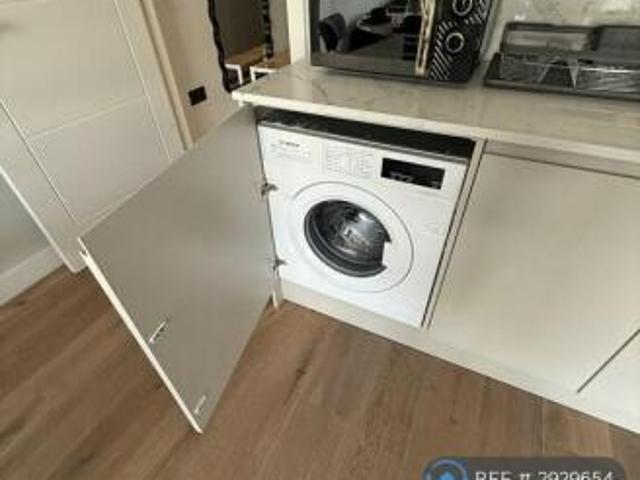 1 bedroom flat for rent in Amity Grove, London, SW20