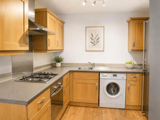 1 bedroom flat for rent in Anchor Point, Harbourside, BS1