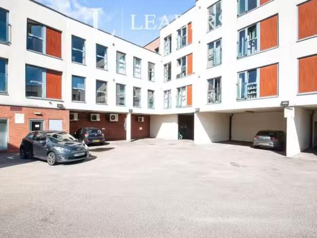 1 bedroom flat for rent in Ansty Court, 24 Caroline Street, Bi.