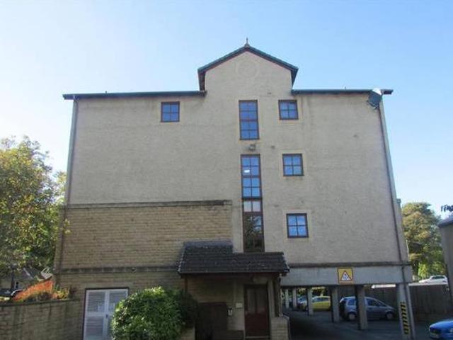 1 bedroom flat for rent in Ashwood Court Bridge Road Lancaster LA1