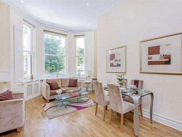 1 bedroom flat for rent in Ashburn Gardens, South Kensington, SW7