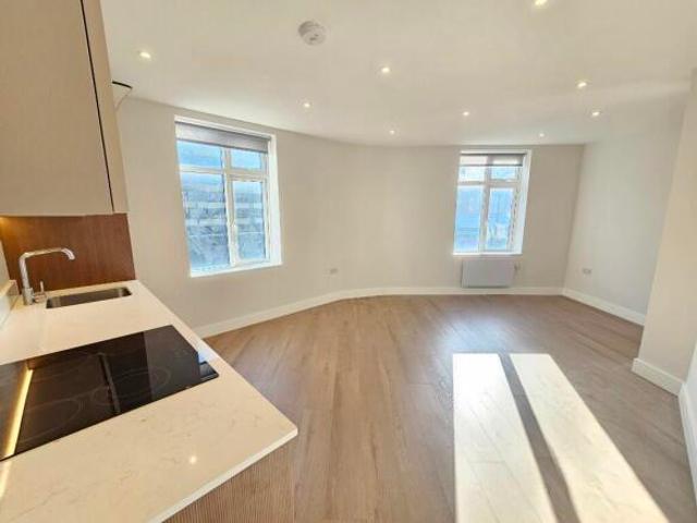 1 bedroom flat for rent in Ashfield Parade, London, N14