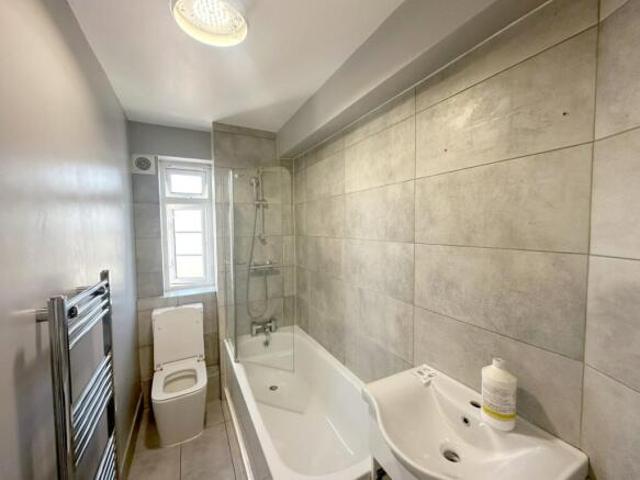 1 bedroom flat for rent in Ashford Court, NW2