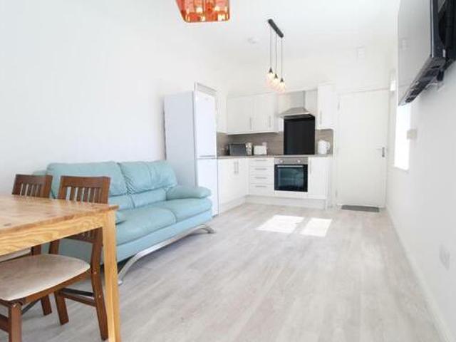 1 Bedroom Flat For Rent In Apartment 3