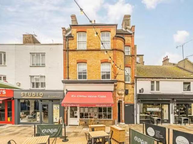 1 bedroom flat for rent in Apple Market, Kingston Upon Thames.