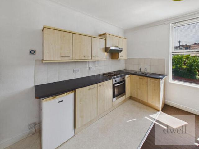 1 bedroom flat for rent in Armley Ridge Road, Armley, Leeds, LS12
