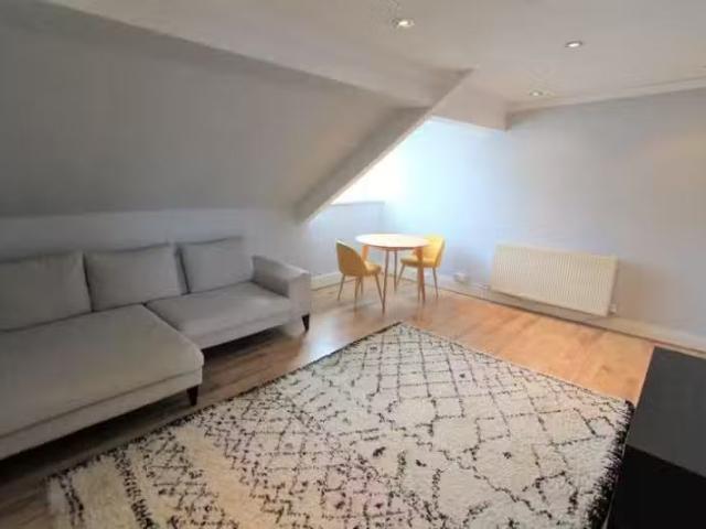 1 bedroom flat for rent in Arcot Street, Penarth, Vale Of Glam.