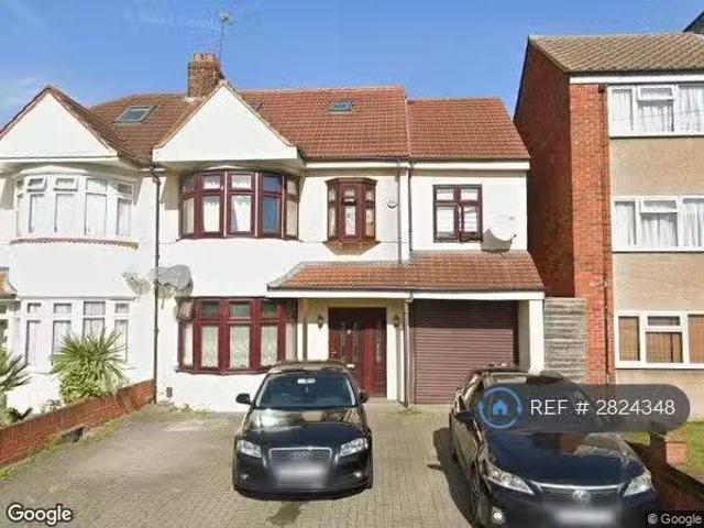 1 bedroom flat for rent in Atherton Road, Ilford, IG5
