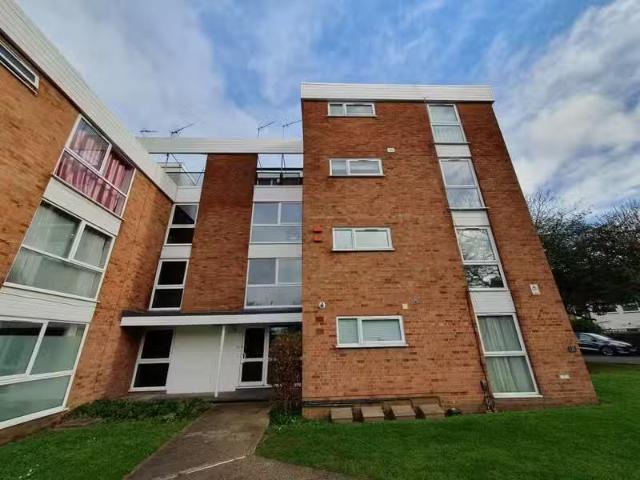 1 bedroom flat for rent in Avalon Close, Enfield, EN2