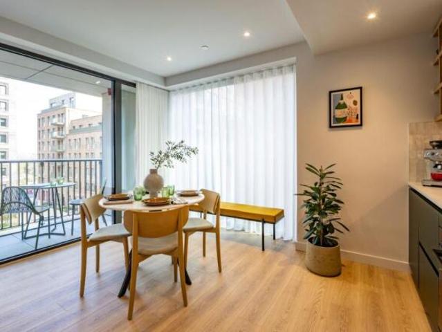 1 bedroom flat for rent in Aviator Drive, London, NW2
