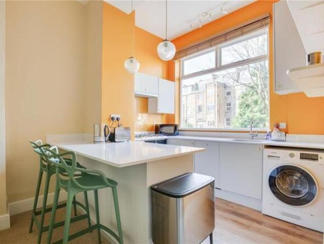 1 bedroom flat for rent in Aynhoe Road, London, W14