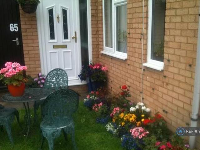 1 bedroom flat for rent in Bader Gardens Slough SL1