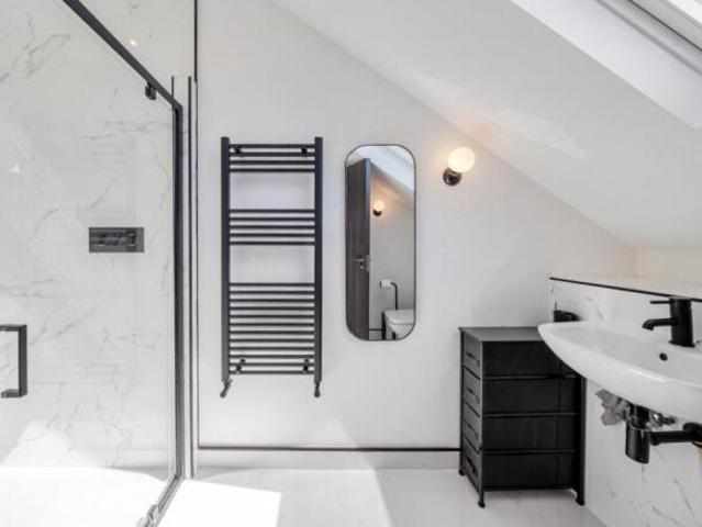 1 bedroom flat for rent in Balham Park Road, Balham, London, SW12