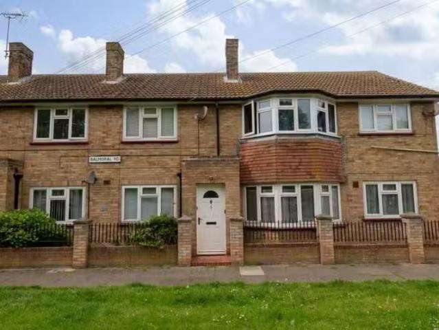 1 bedroom flat for rent in Balmoral Road, Margate, Kent, CT9
