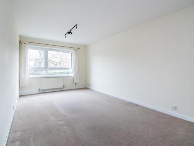 1 bedroom flat for rent in Bartholomew Close, London, SW18
