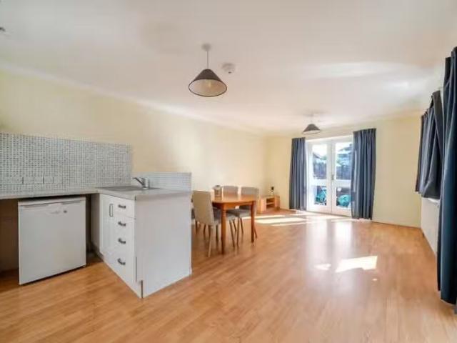 1 bedroom flat for rent in Barnsbury Close, New Malden, KT3