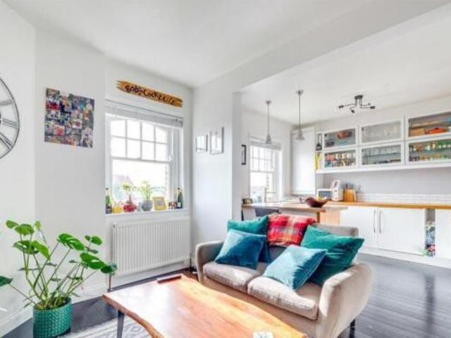 1 Bedroom Flat For Rent In Barons Court