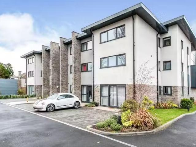 1 bedroom flat for rent in Barrack Road, BH23