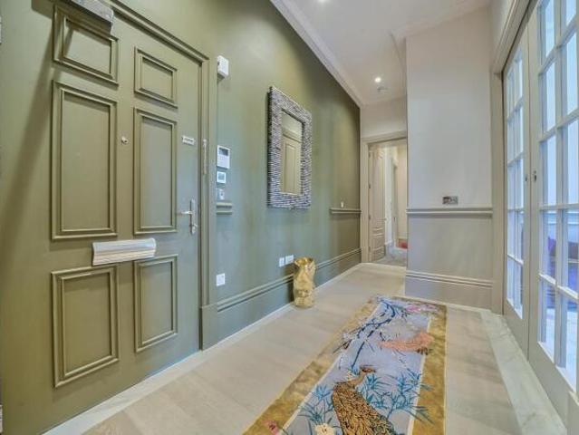 1 bedroom flat for rent in Barrons Chase, Petersham/Richmond, TW10