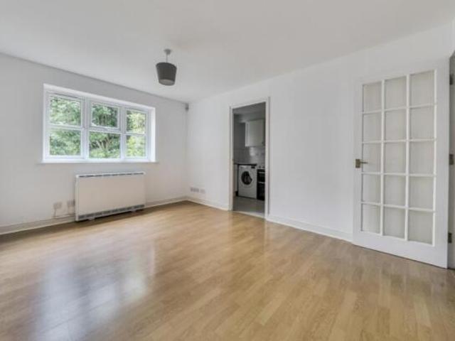 1 bedroom flat for rent in Basevi Way London SE8