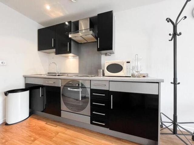 1 bedroom flat for rent in Basilica, 2 King Charles Street, Leeds, LS1