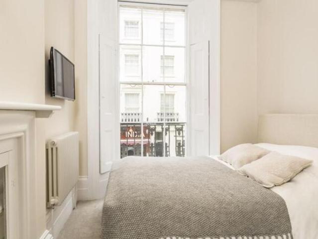 1 bedroom flat for rent in Bathurst Street, Hyde Park, London, W2