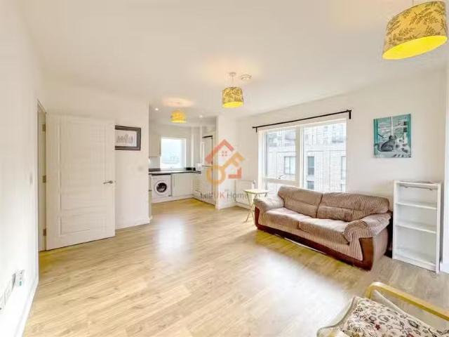 1 bedroom flat for rent in Bawley Court, 1 Magellan Boulevard.