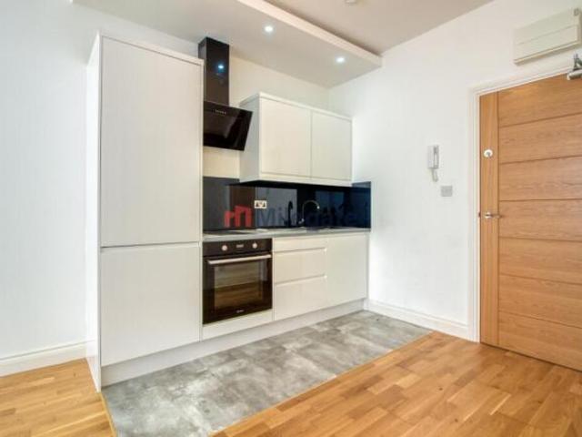 1 bedroom flat for rent in Baxter Avenue, Southend On Sea, SS2