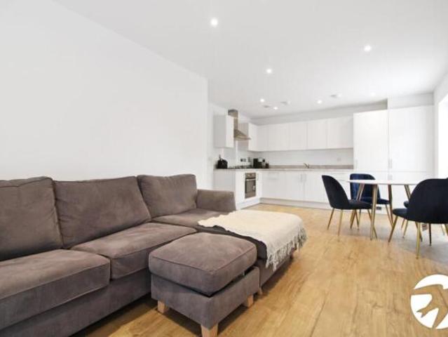 1 bedroom flat for rent in Bazley Close, Swanscombe, Kent, DA10
