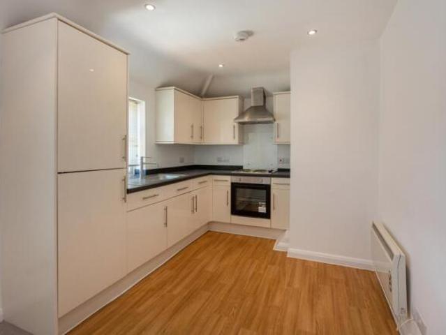 1 bedroom flat for rent in Benson Road, Headington, OX3