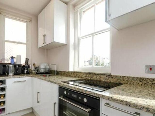 1 Bedroom Flat For Rent In Beaumont Avenue