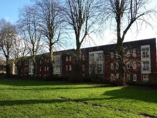 1 bedroom flat for rent in Beales Close Andover SP10