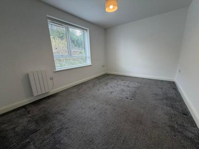 1 bedroom flat for rent in Beck View Way, SHIPLEY, BD18