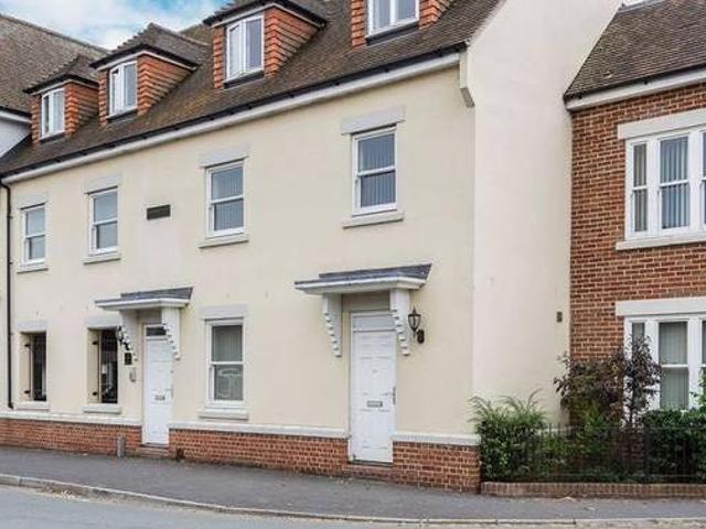 1 bedroom flat for rent in Beechworth Road Havant PO9