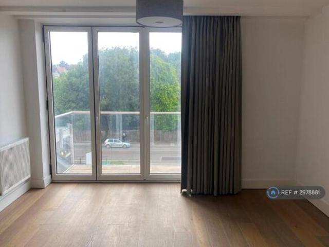 1 bedroom flat for rent in Berwick House, Orpington, BR6