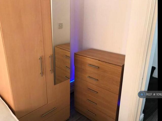 1 bedroom flat for rent in Bewsey Street, Warrington, WA2