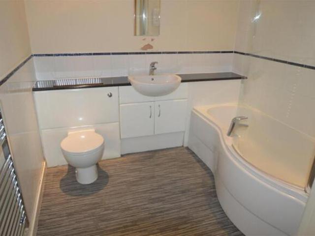 2 bedroom flat for rent in Bishops Corner, 321 Stretford Road, Hulme, Manchester, M15