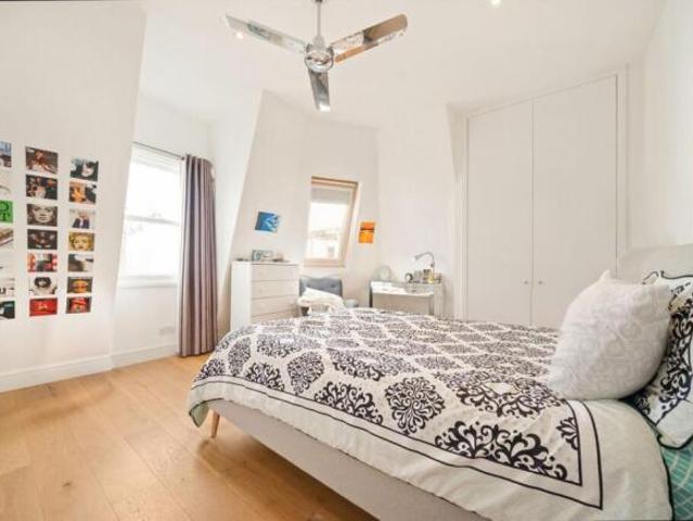 1 bedroom flat for rent in Bolton Gardens, Earls Court, SW5