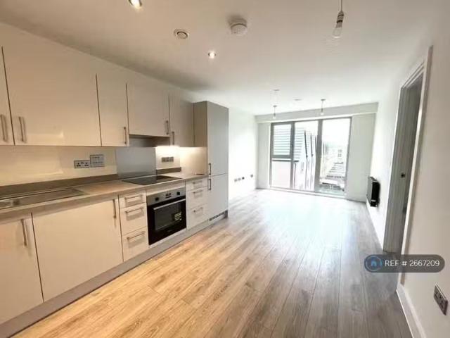 1 bedroom flat for rent in Boulevard Plaza, Birmingham, B5